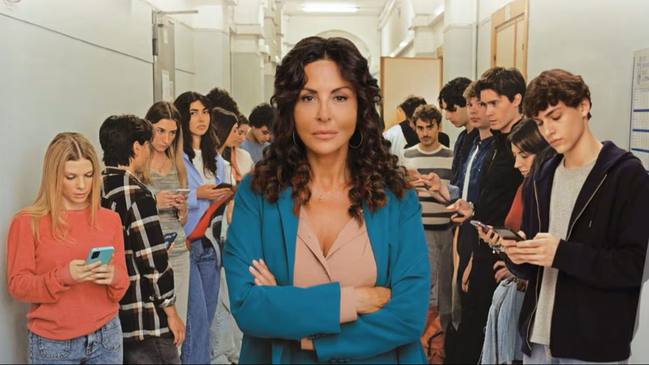 Dentro la Tv: La scuola al centro con “La Preside” e “A testa alta ...